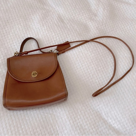 Coach | Bags | Vintage Coach British Tan Regina 9985 Crossbody Bag ...